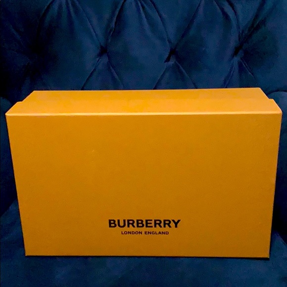 Burberry | Accessories | Burberry Shoe Box | Poshmark